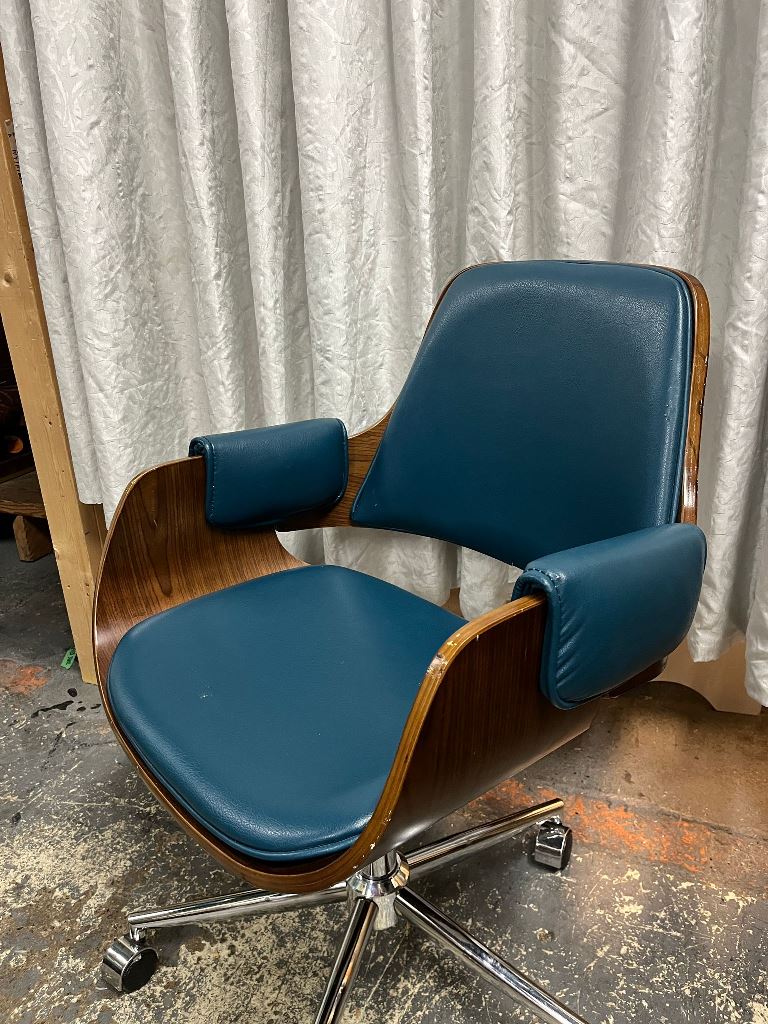 Modern Retro Office Chair I Anizco Furniture Liquidators